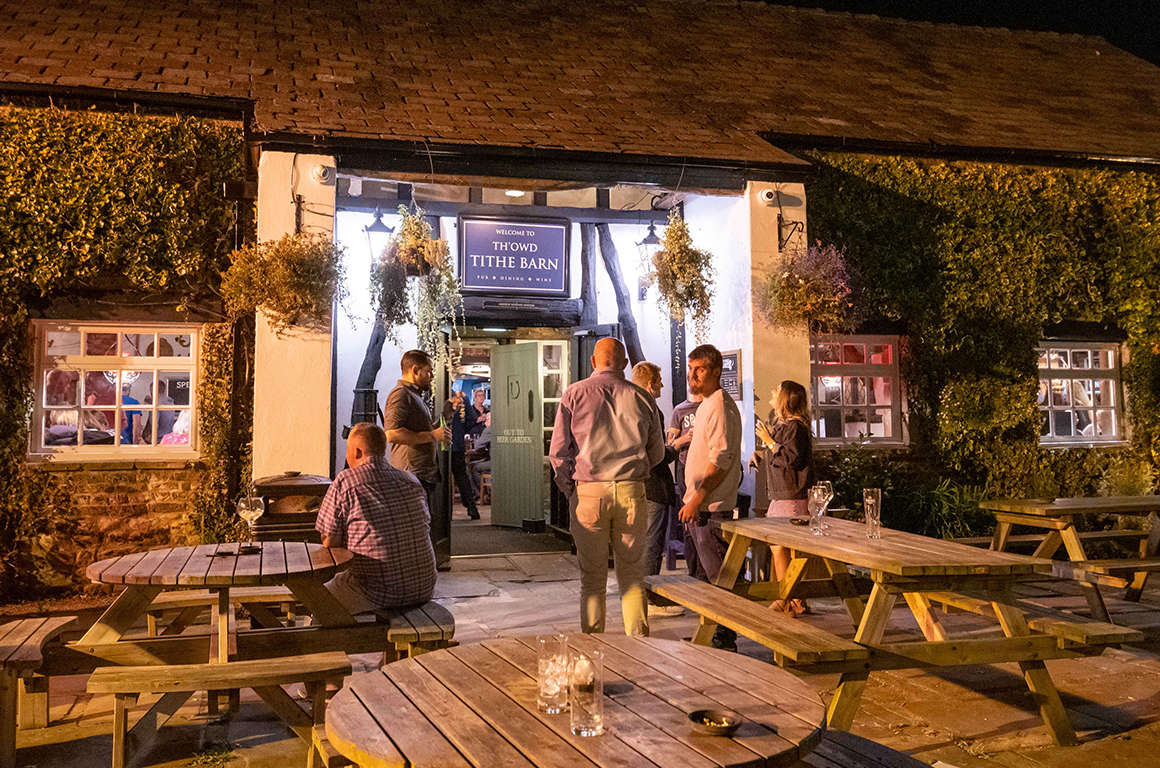 TH'OWD TITHE BARN GARSTANG 1811 - Punch Pubs